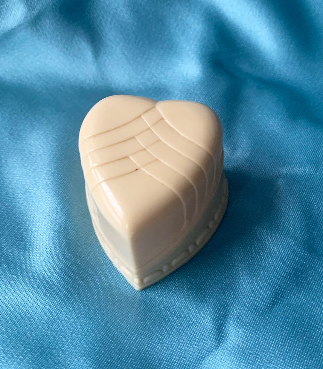 Vintage Ring Box Art Deco Celluloid Presentation Heart Design Valentine ...