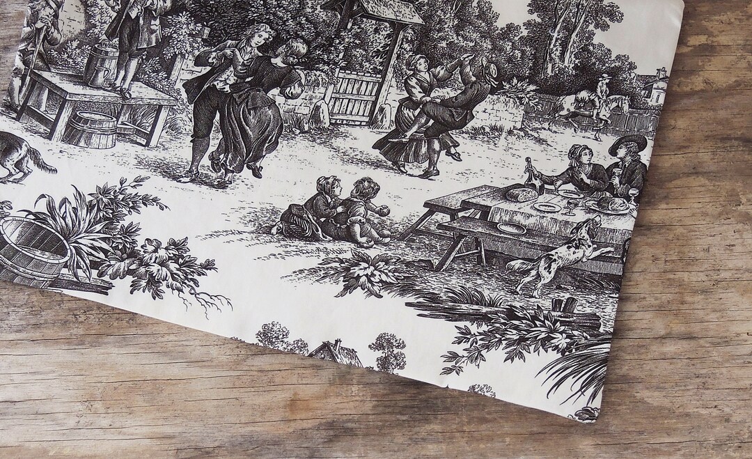 Black and Cream Toile' Table Runner French Cottage Country Table Linens ...
