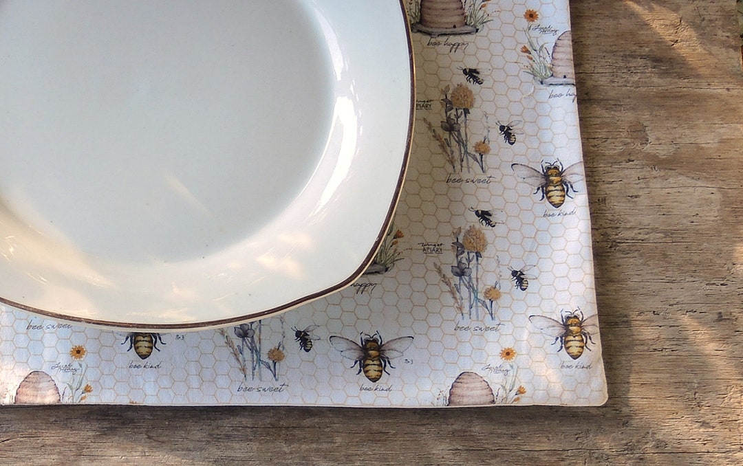 Bee Sweet Bumble Bees and Hives Placemats Set of 4 Garden Inspired ...