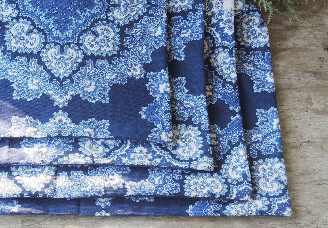Blue Medallion Lined Cotton Placemats Set of 4 Modern Home Decor Table ...