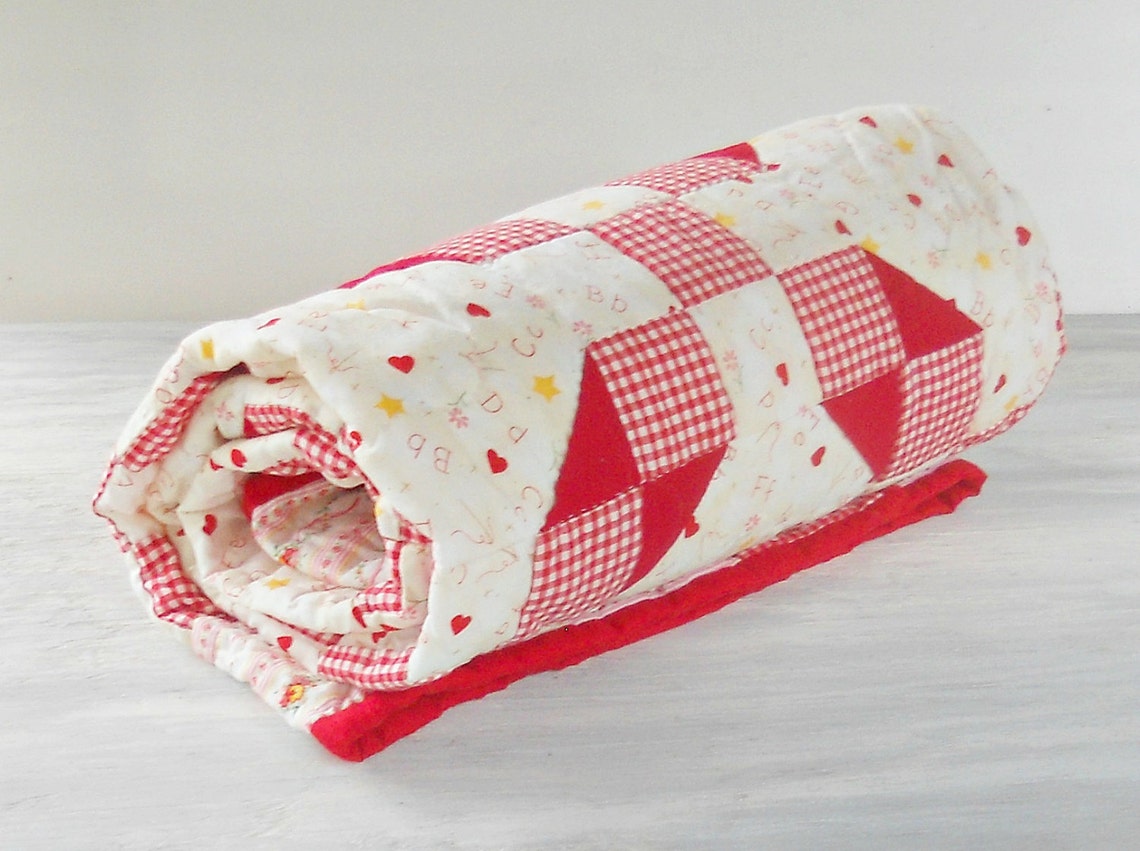Red Gingham Baby Quilt Lap Quilt Hand Quilted Wallhanging - Etsy