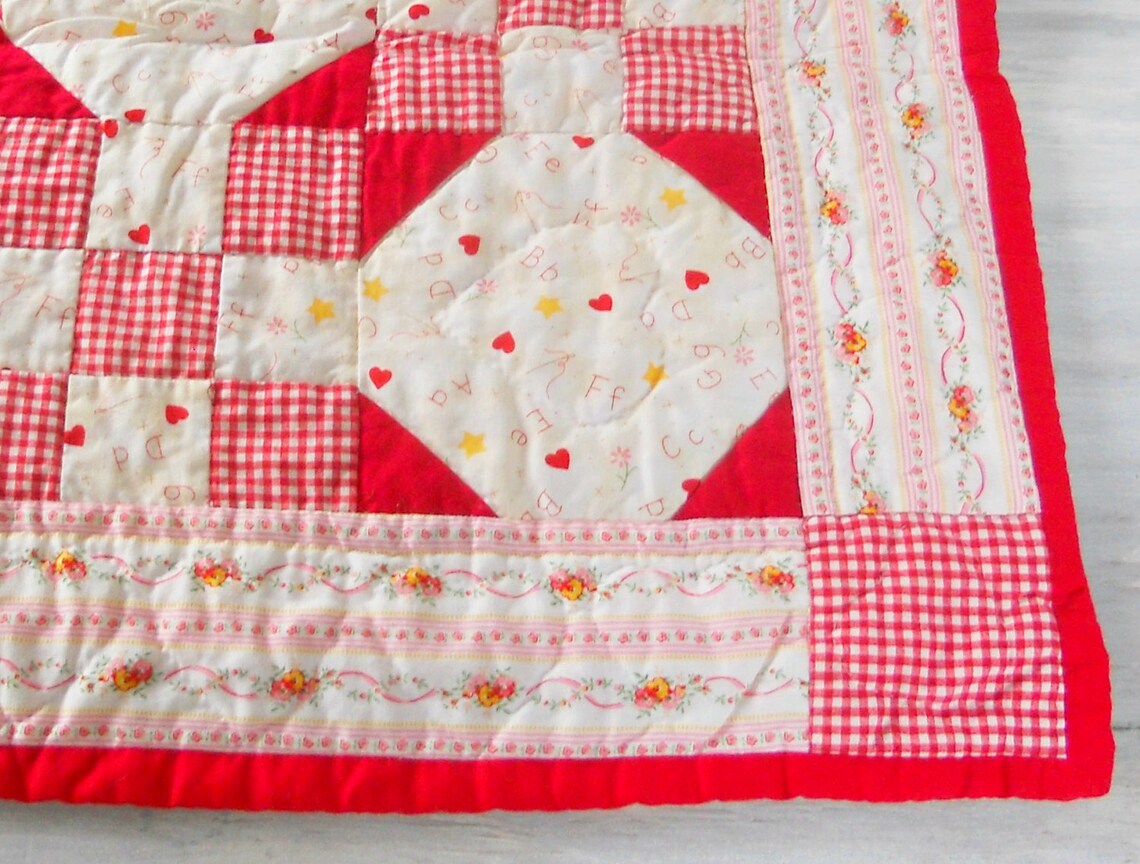 Red Gingham Baby Quilt Lap Quilt Hand Quilted Wallhanging | Etsy