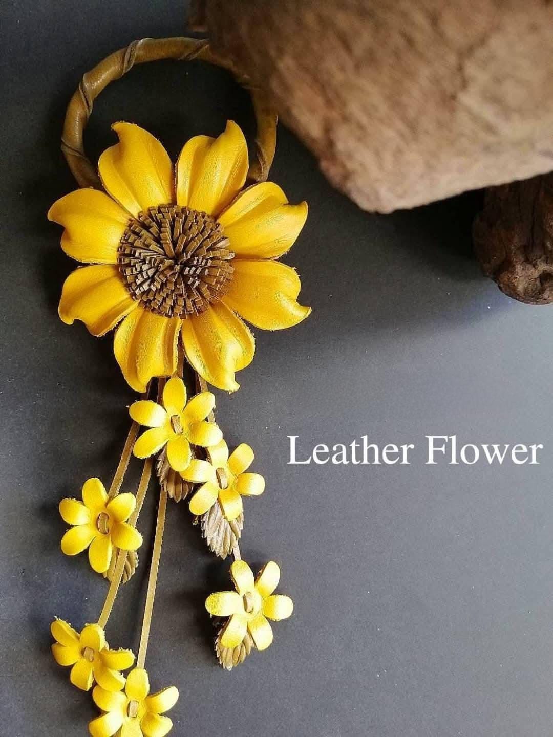 Genuine Handmade Leather Sunflower Keychain Purse Charm - Etsy