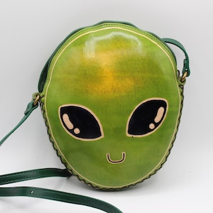 Genuine Handmade Leather Alien Purse / Cross-body - Etsy