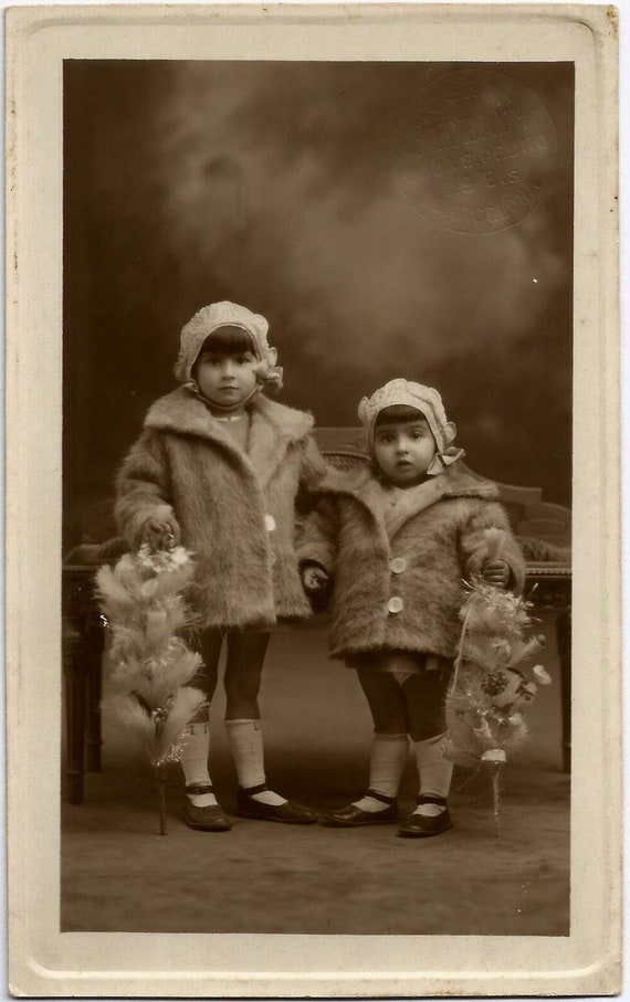 Adorable ORIGINAL Antique 1929 Spanish Signed RPPC / 2 | Etsy Adorable ORIGINAL Antique 1929 Spanish Signed RPPC / 2 | Etsy