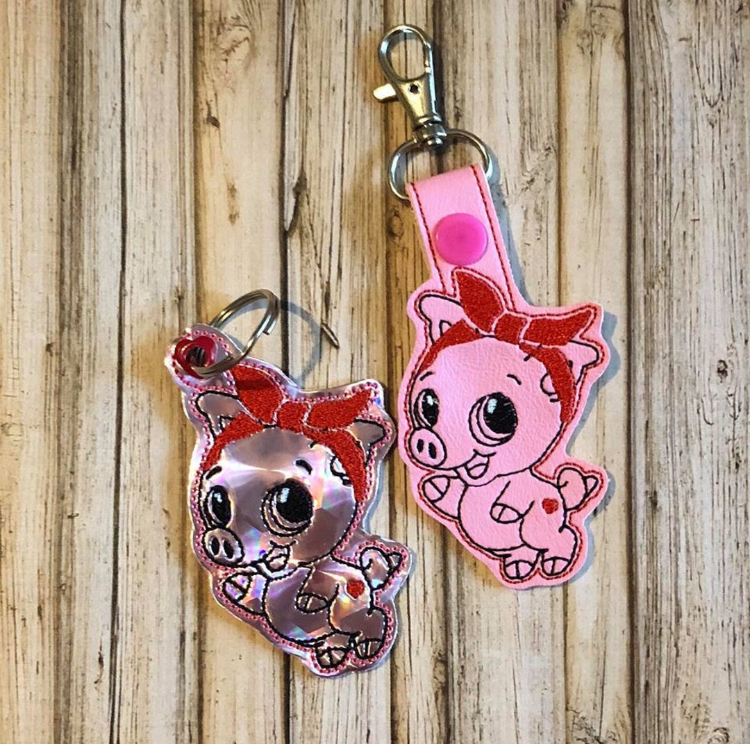 Bandana Sassy Pig 2 Styles Included Snap/rivet Key Fob DIGITAL ...