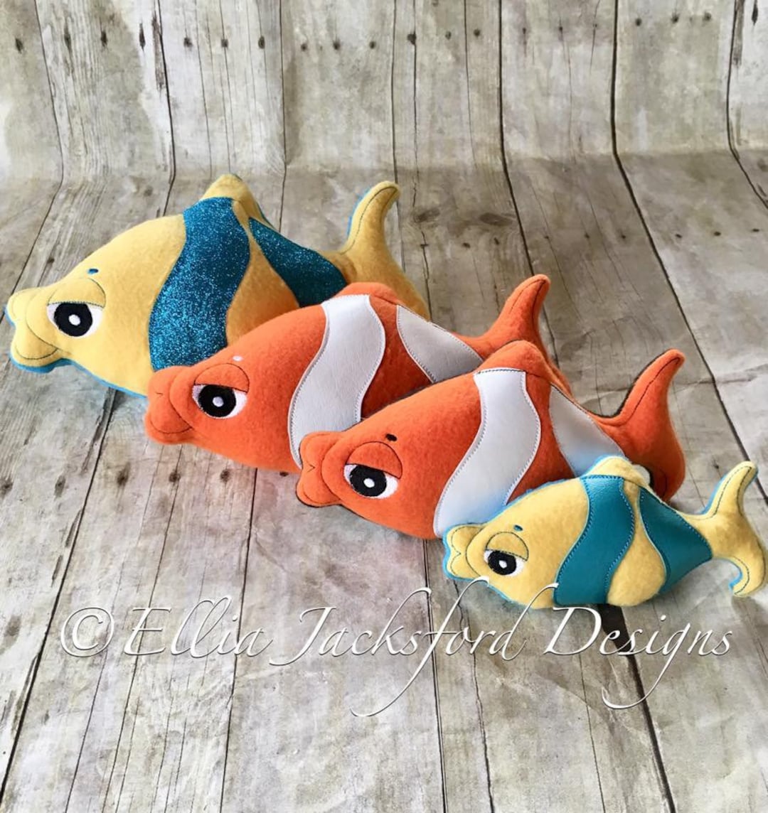 ITH Fish Stuffie - 4 Sizes - 5 X 7, 6 X 10, 8 X 12 and 14 X 7 7/8 - in ...