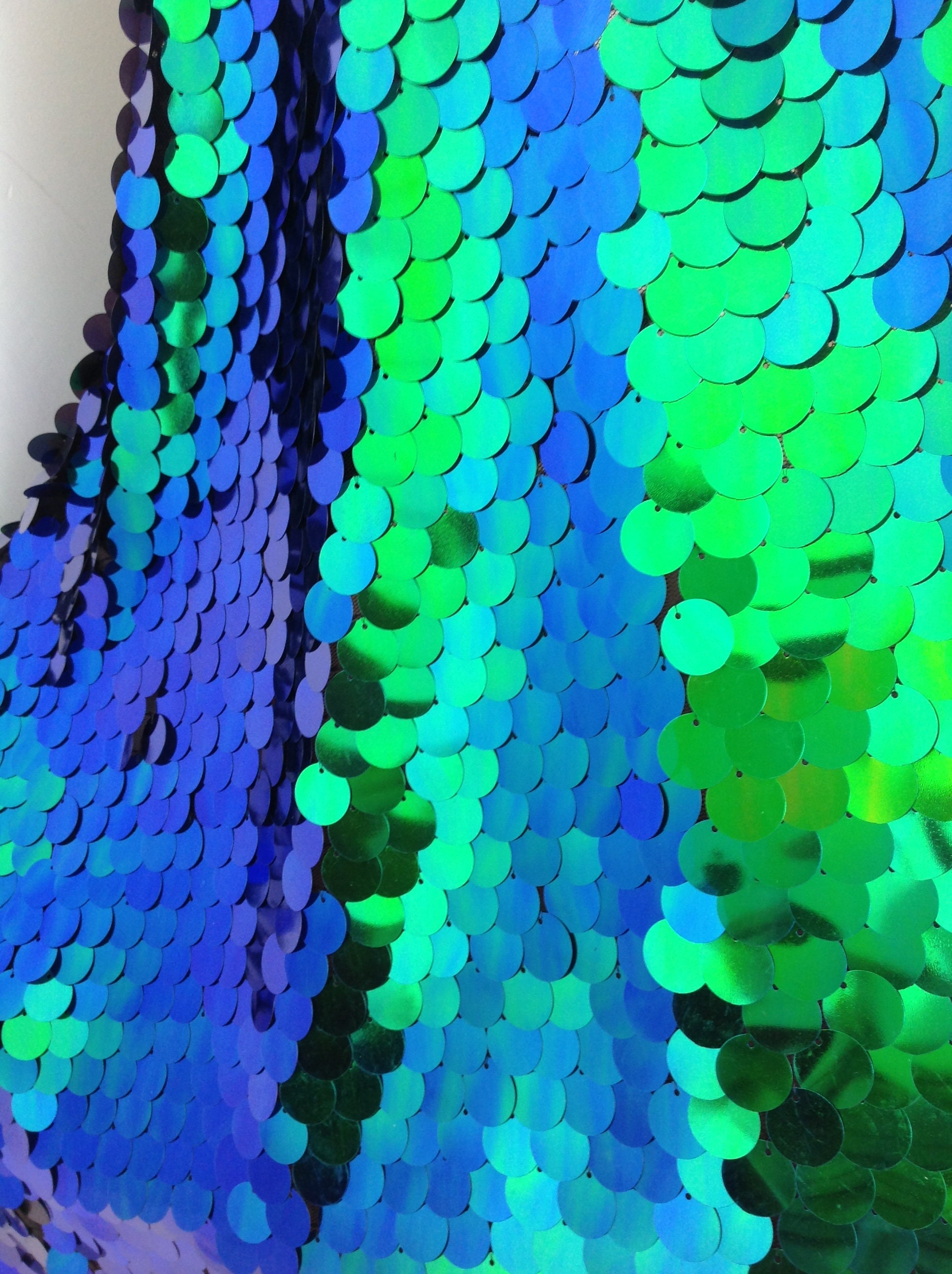 New1yard Iridescent Green Sequin Fabricpeacock Green Tear - Etsy