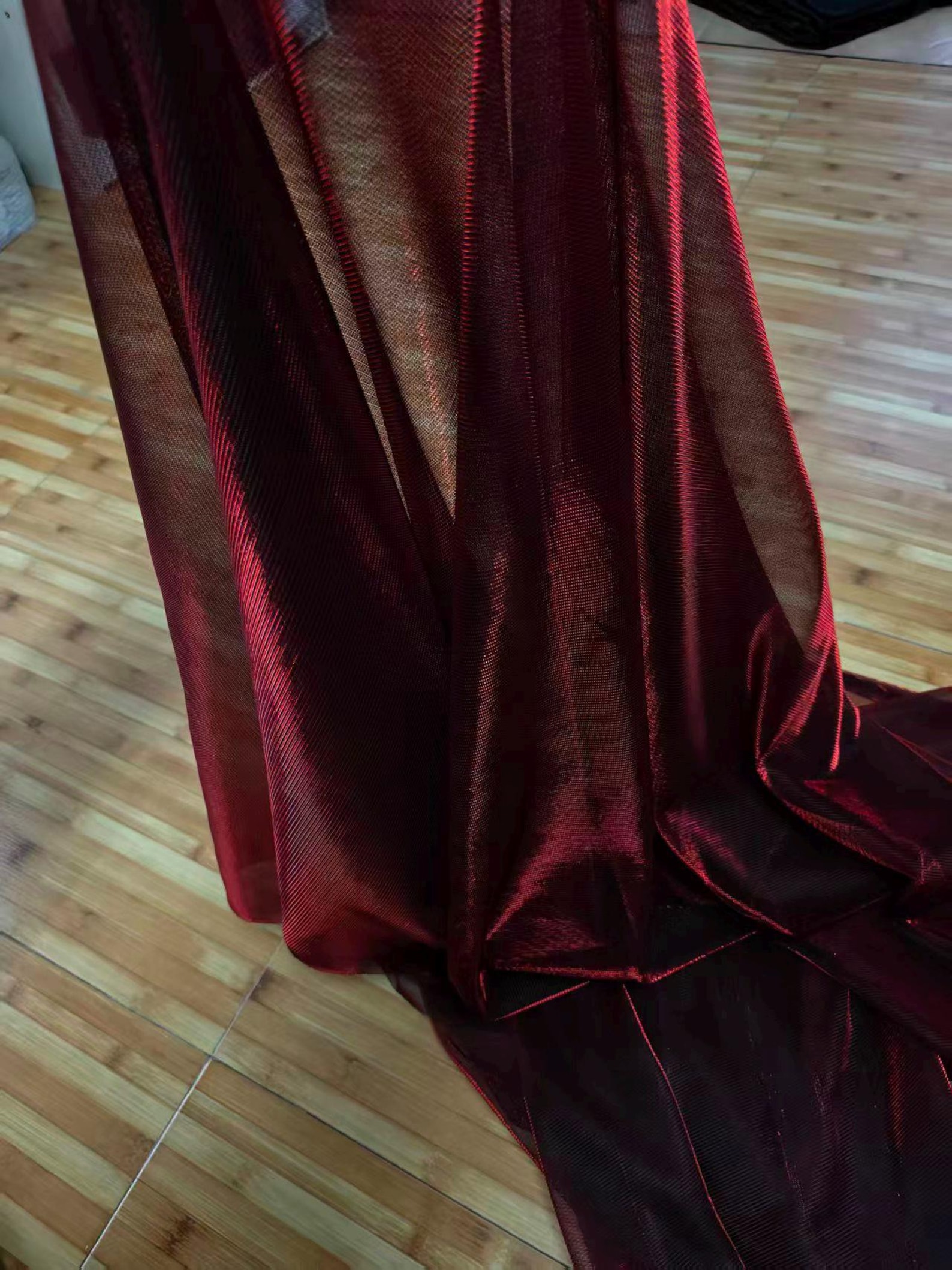 1yard Iridescent Red Black Glowing Fabric,2way Stretch Soft Smooth ...