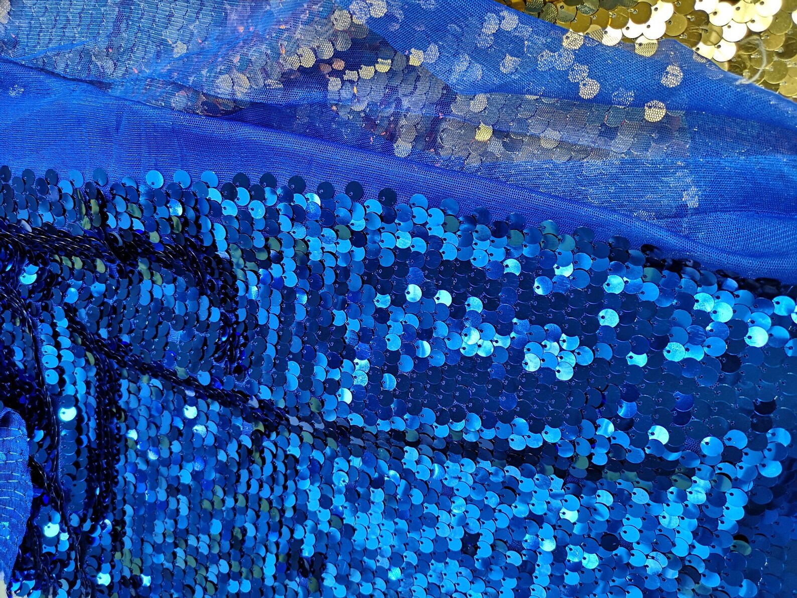 1 Yard Iredescent Sequin Fabric9mm Sparkly Round Sequins on | Etsy