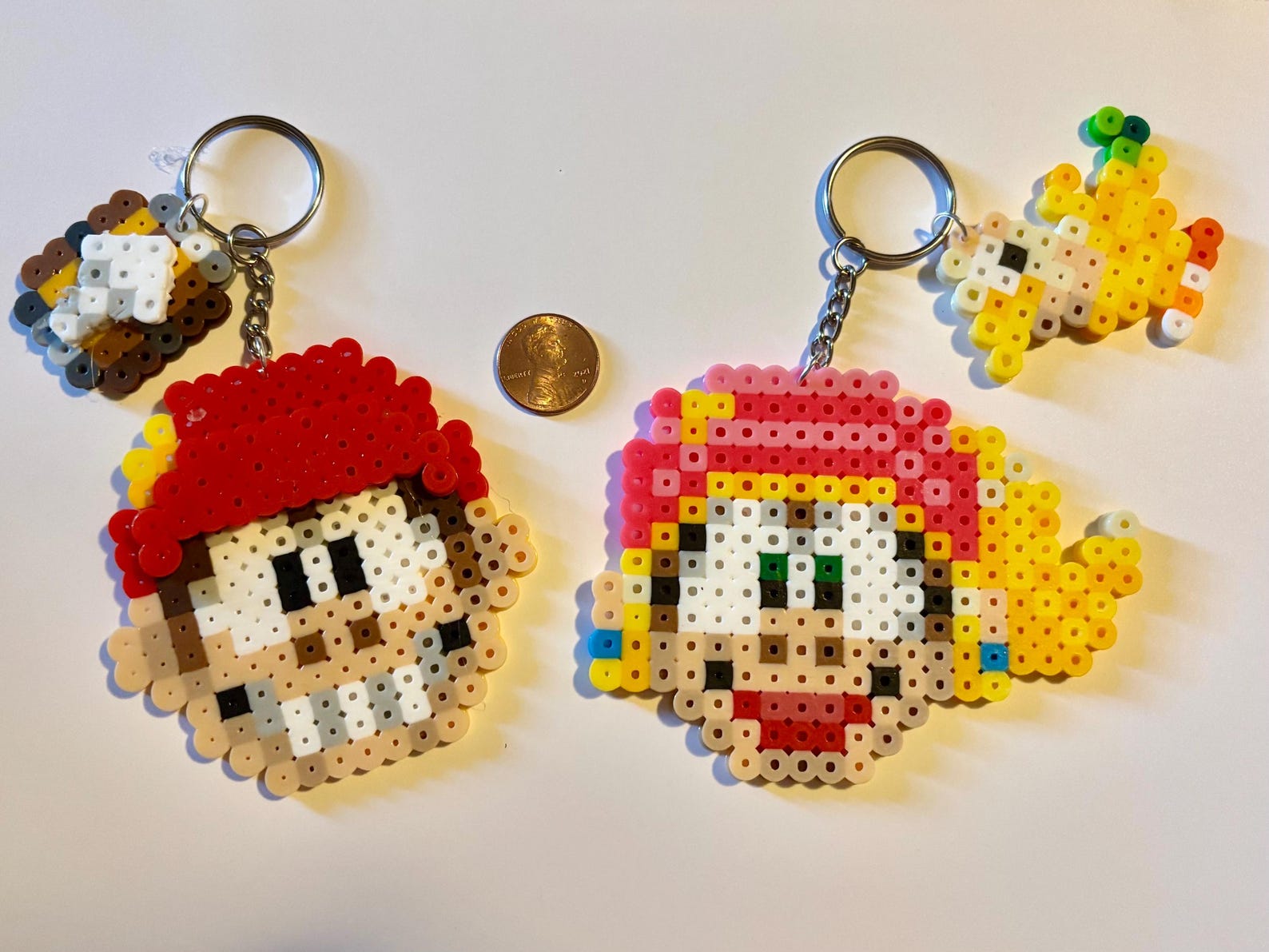 Diddy Kong and Dixie Kong Bead Sprite Keychain Set | Donkey Kong ...