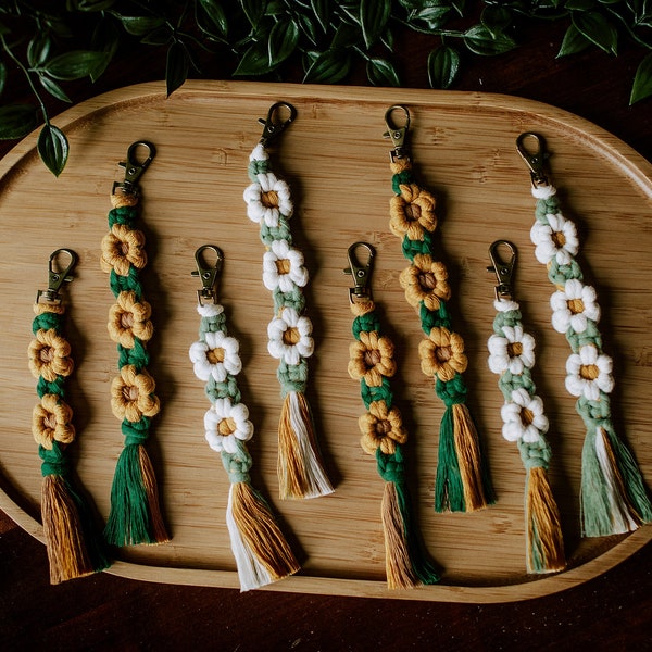 Flower Macrame Keychain - Etsy