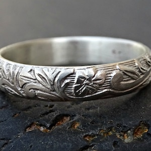 Pagan Wedding Band Women, Medieval Wedding Ring Silver Flower Ring ...