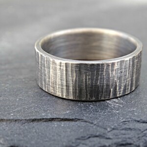 Rustic Mens Ring, Mens Wedding Band, Rustic Wedding Ring, Cool Mens ...