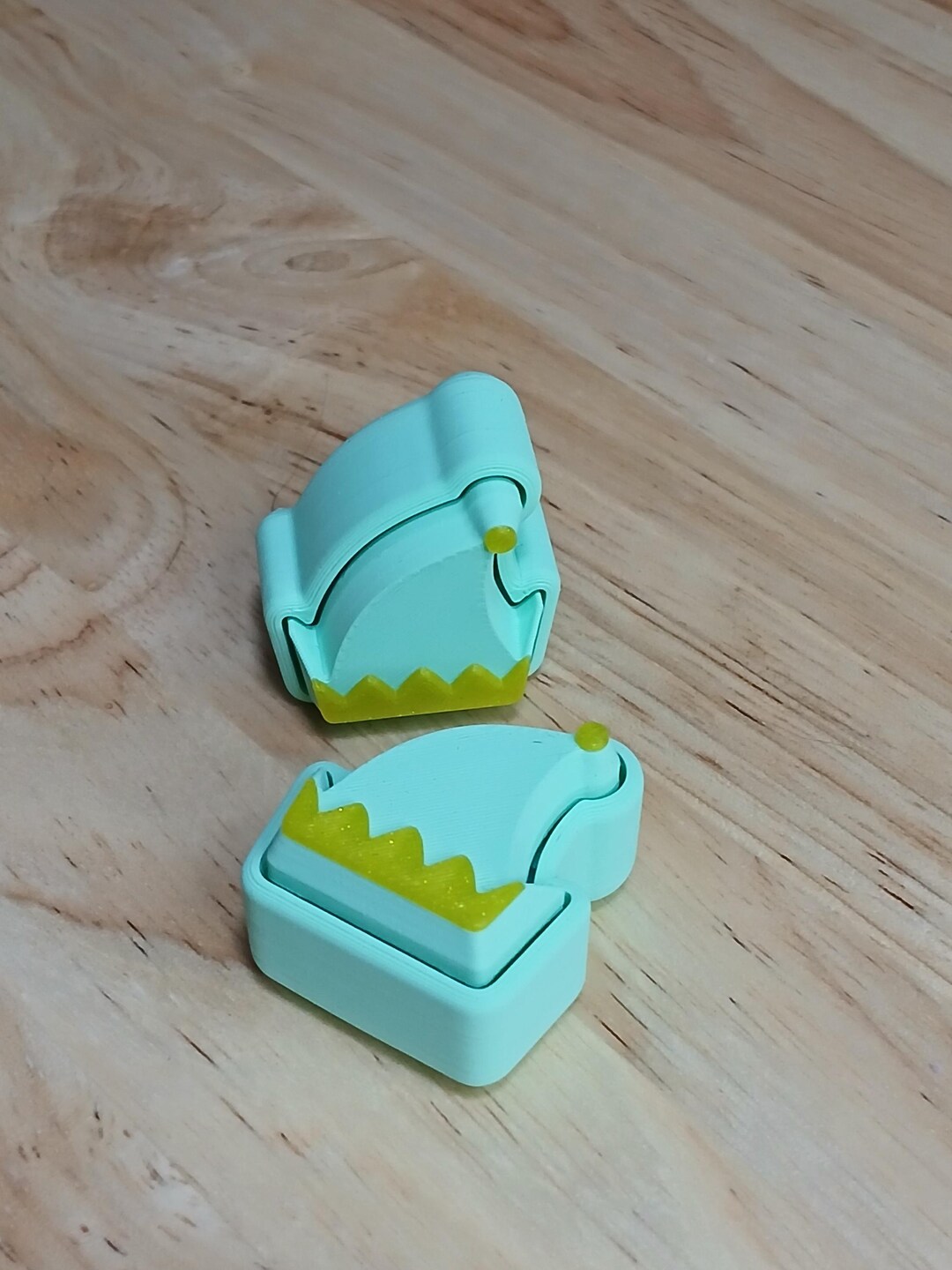 Elf Hat Clicker Fidget 3d Printed - Etsy