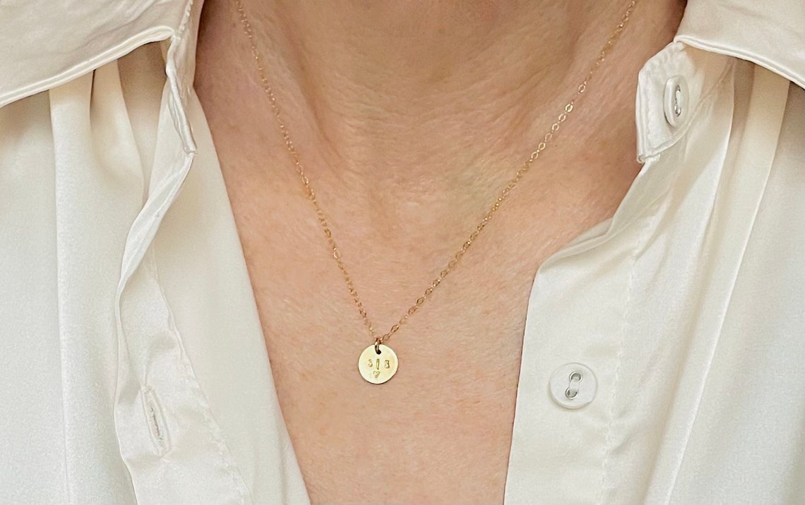Sis Necklace, Perfect Gift for Sister, Necklace Gift, Name Charm ...