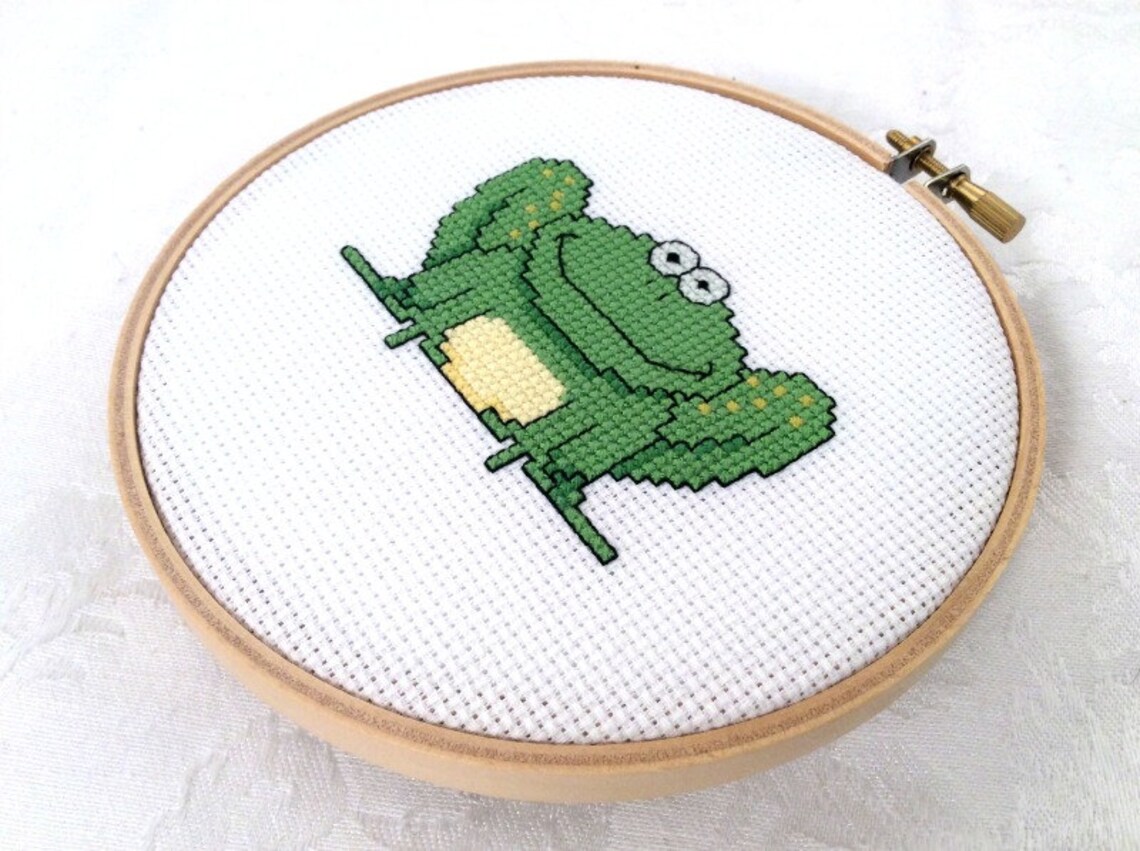 Frog Cross Stitch Pattern, Needlepoint, Animal Embroidery, PDF Pattern ...