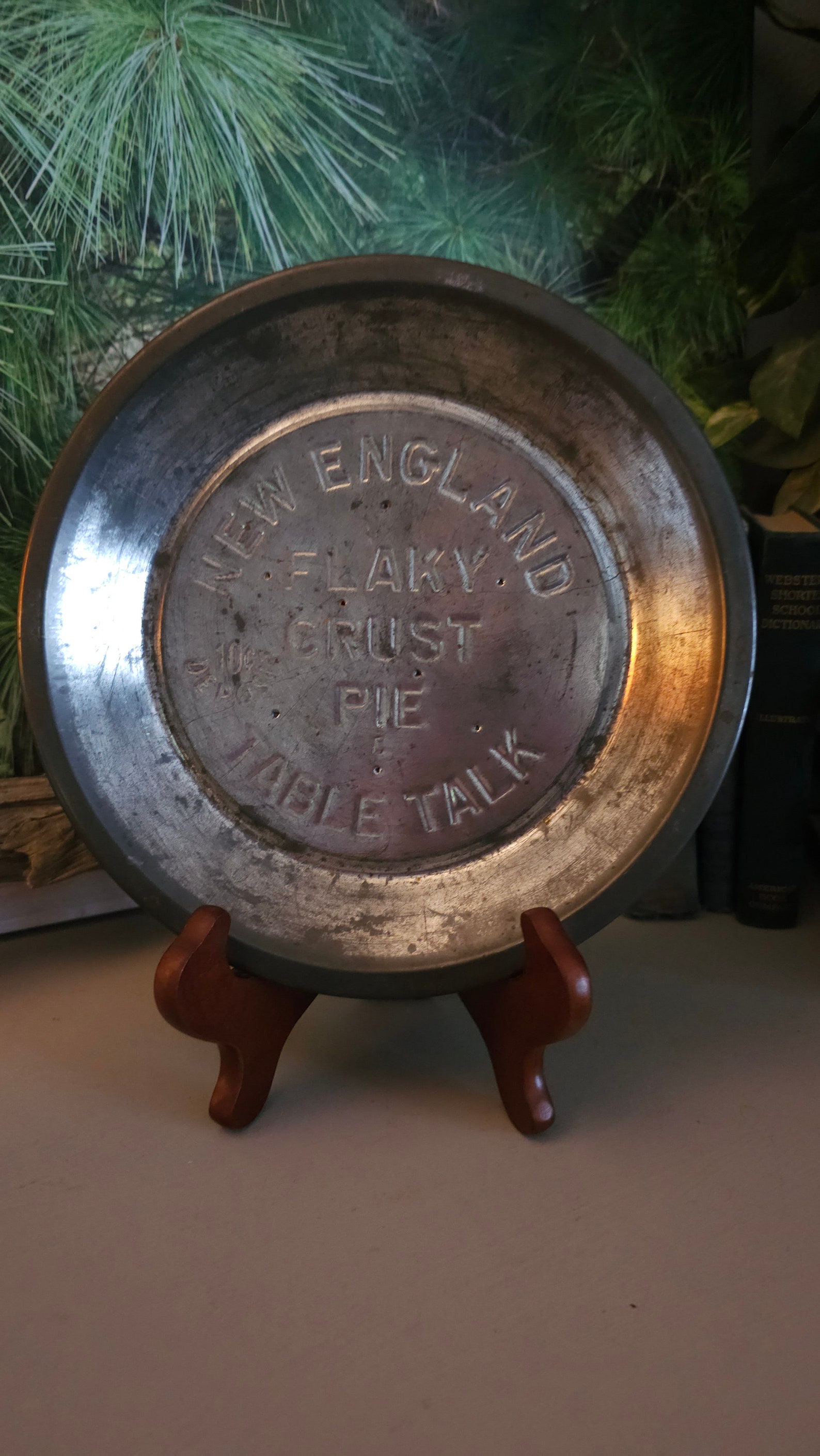 Perforated New England Flaky Crust Table Talk Pie Pan 10 Cent Deposit ...