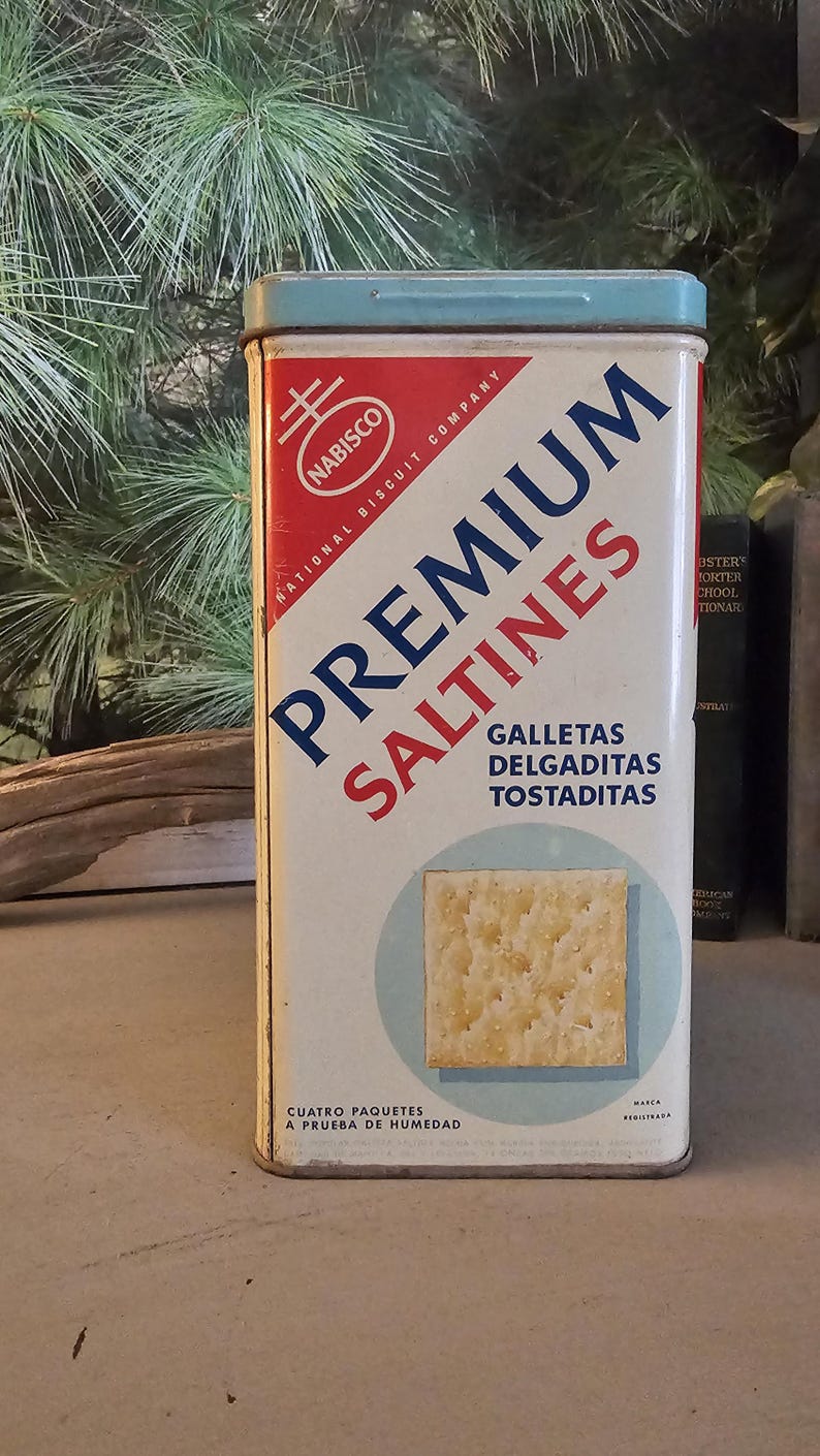 Vintage Nabisco Saltine Cracker Tin: 1950s Kitchen Decor - Etsy