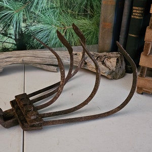 5 Tine Spade Shaped Push Plow Cultivator Rusty Steampunk Decor Garden ...