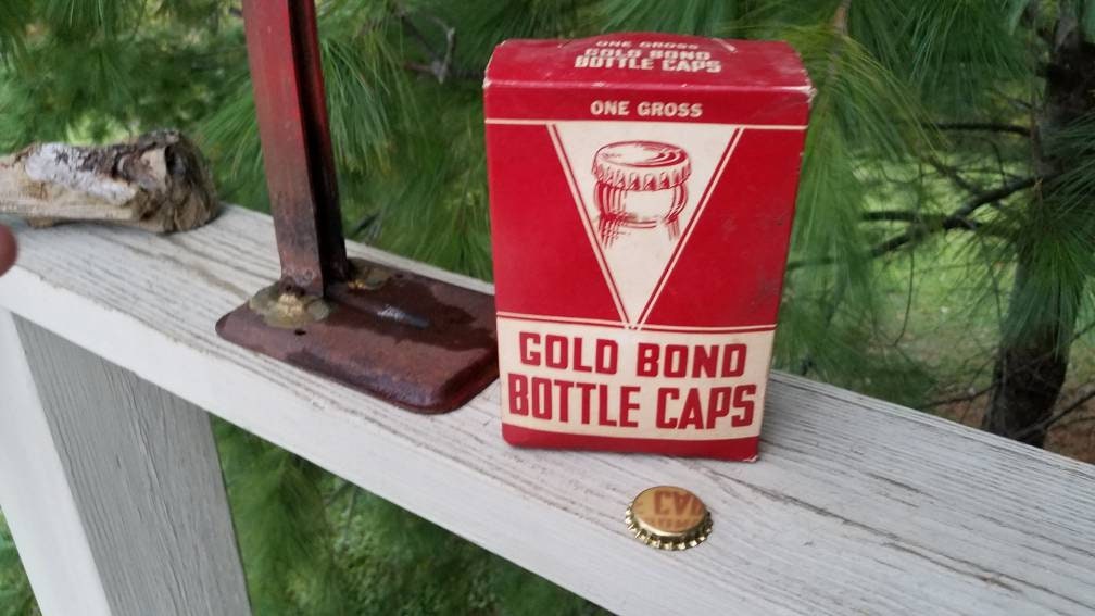 Old Red Bottle Capper With Gold Bond Bottle Caps Home Brew Barware Gift ...