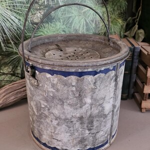 Blue & Gray Mit - Shel Floating Minnow Bucket Better Bilt Buckets 33-10 ...