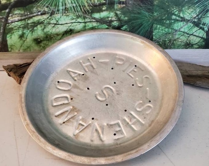 Shenandoah Pie Pan / Aluminum Perforated Pie Tin / Farmhouse Decor 2640 ...