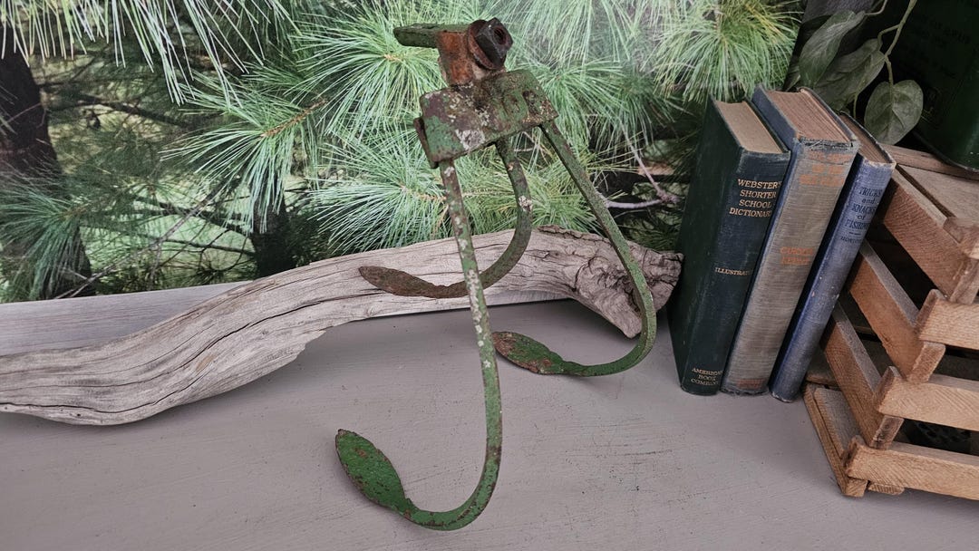 Green 3 Tine Spade Shaped Push Plow Cultivator Old Rusty Steampunk ...