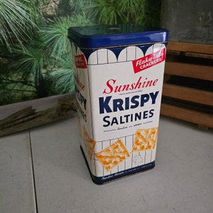 Sunshine Krispy Saltine Cracker Tin, Red White & Blue Cracker Storage ...