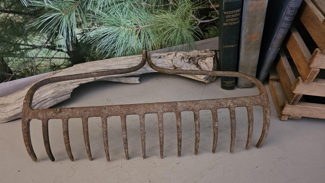 14 Tine Cast Iron Rake Head Rough Rusty Farmhouse Tool Rustic Garden ...