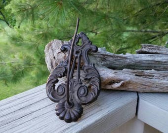 Vintage Hook Victorian Receipt Holder Wrought Iron Key Hole Design ...