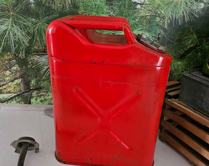 1980s Red USMC Jerry 5 Gallon Military Metal Water Gas Can Tank With ...