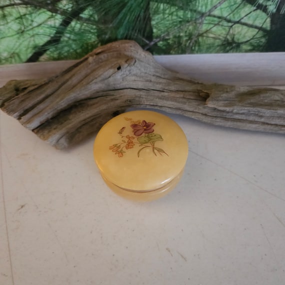 Small Round Genuine Hand Carved Alabaster Trinket Box… - Gem