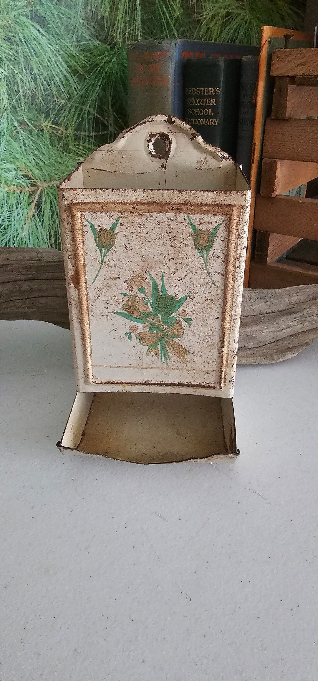 Vintage Metal Matchbox Holder: Faded Red Roses Farmhouse Decor #3438 - Etsy