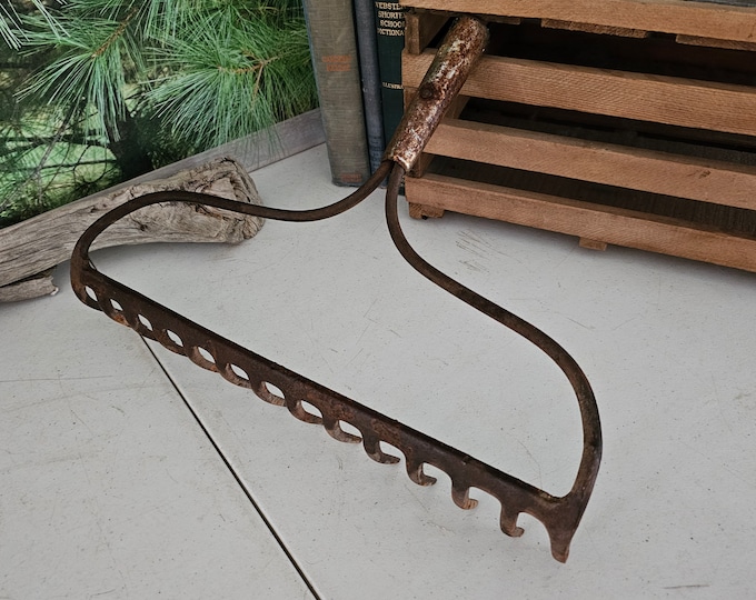 14 Tine Cast Iron Rake Head Metal Collar Rough Rusty Farmhouse Tool ...