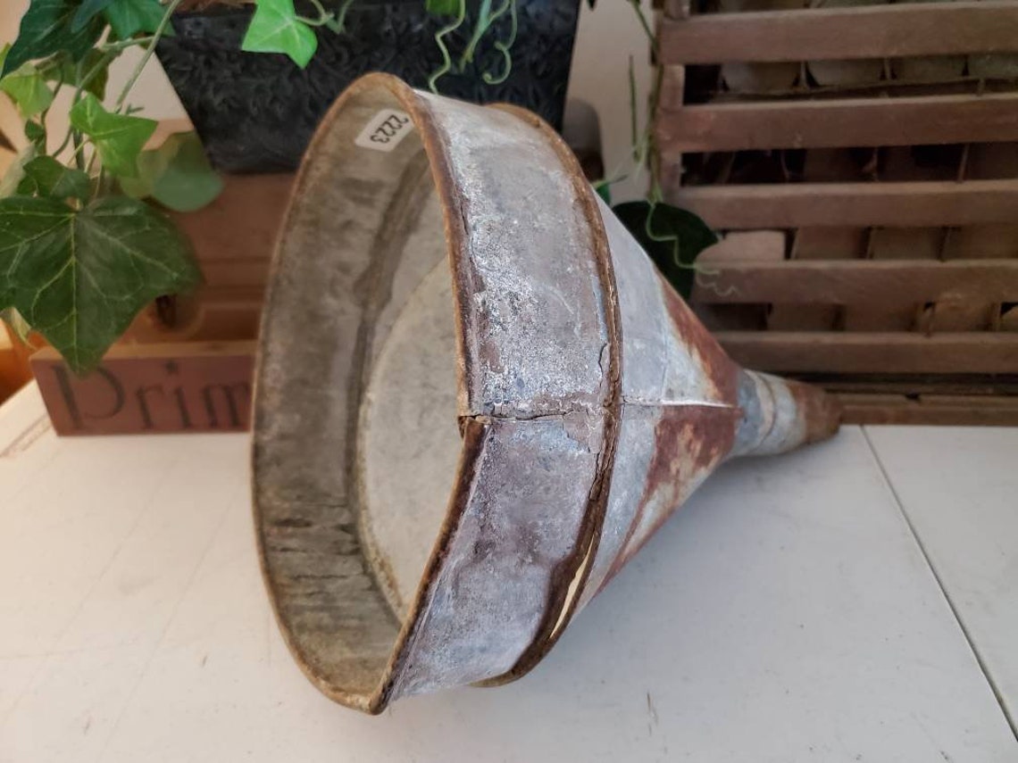 Old Distressed Galvanized Farm Funnel / Farmhouse Decor / Farm - Etsy