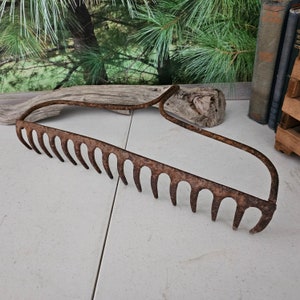 16 Tine Cast Iron Rake Head Rough Rusty Farmhouse Tool Rustic Garden ...