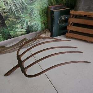 Rusty 5 Tine Pitchfork Head Cast Iron Distressed Farmhouse Tool #3602 ...