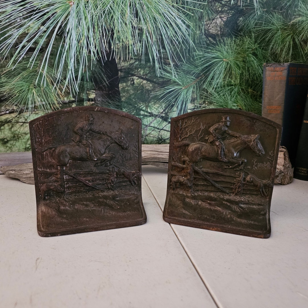 1920 Antique Hubley Cast Iron Bookends Fox Hunting Scene Vintage Office ...
