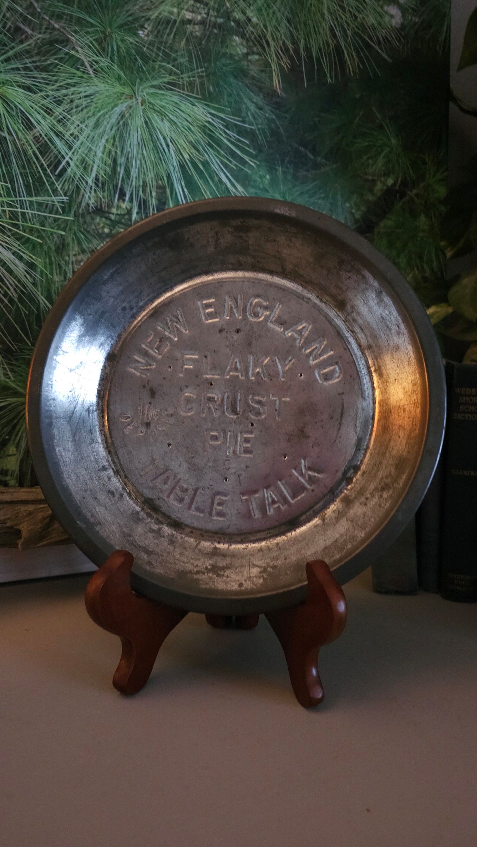 Perforated New England Flaky Crust Table Talk Pie Pan 10 Cent Deposit ...