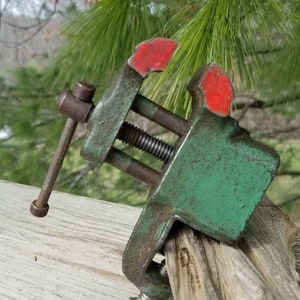 Small Vise Clamp Red & Green Jewelry Vise Clamp JAPAN - Etsy