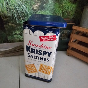 Sunshine Krispy Saltine Cracker Tin, Red White & Blue Cracker Storage ...