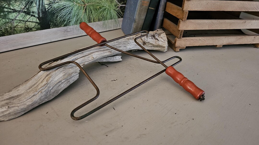 Wire Double Handle Rope or Clothesline Winder With Red Wood Handles ...