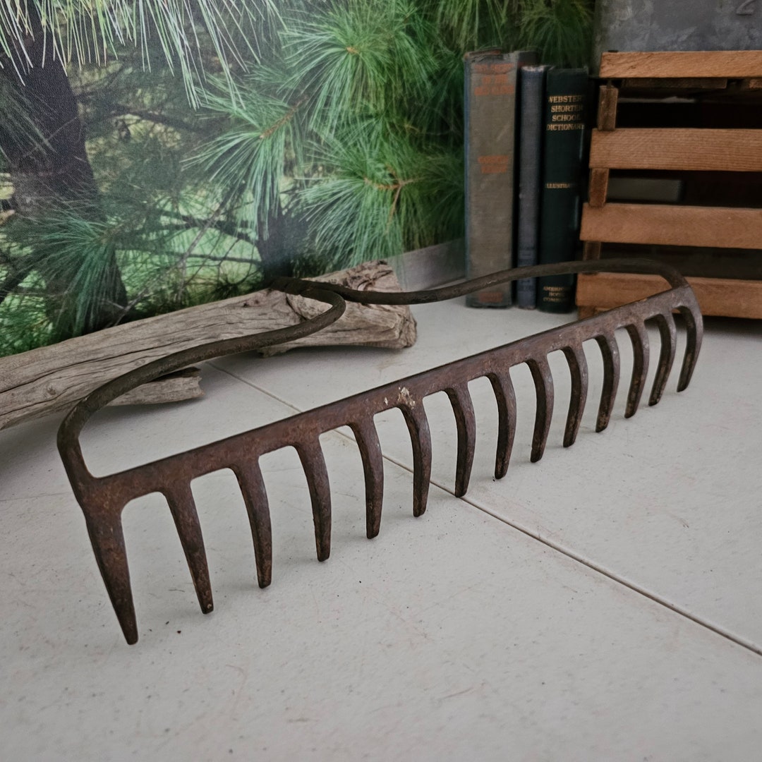 14 Tine Cast Iron Rake Head Twisted Wire Handle Top Rough Rusty ...