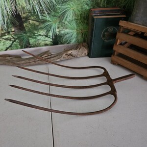 Rusty 5 Tine Pitchfork Head Cast Iron Distressed Farmhouse Tool #3602 ...