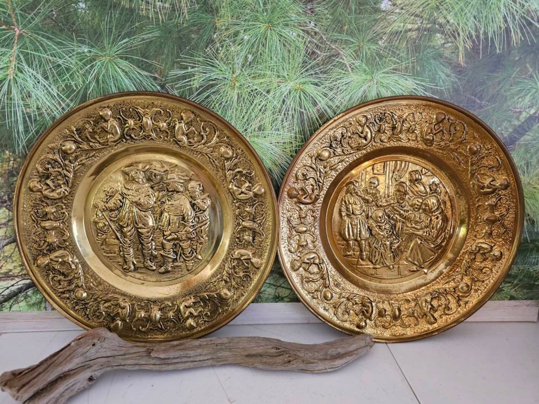 Set of 2 Brass Ornate Peerage 14 5/8 Inch Wall Plates Embossed People ...