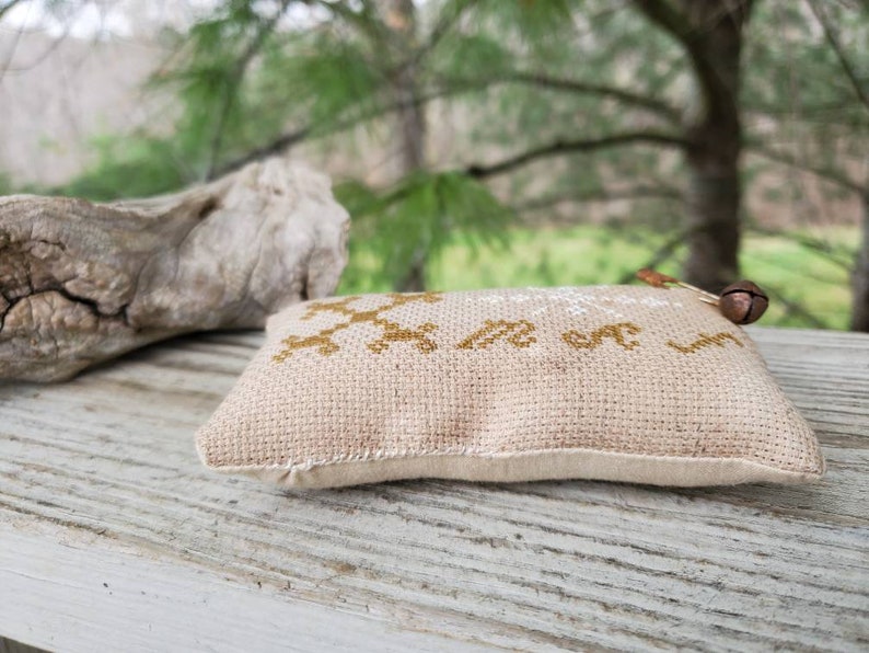 Primitive Pin Keep Xmas With Snowflake Christmas Decoration - Etsy