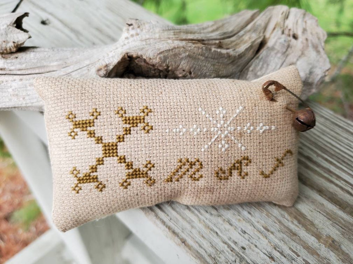 Primitive Pin Keep Xmas With Snowflake Christmas Decoration - Etsy