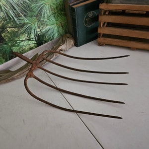 Rusty 5 Tine Pitchfork Head Cast Iron Distressed Farmhouse Tool #3602 ...