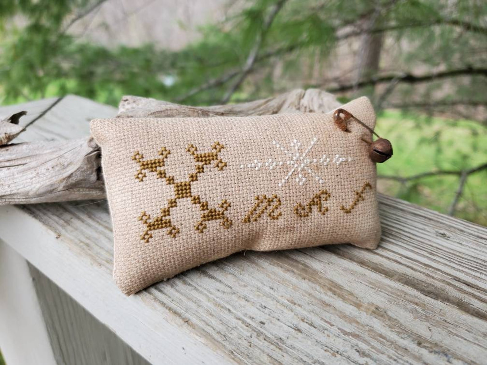 Primitive Pin Keep Xmas With Snowflake Christmas Decoration - Etsy